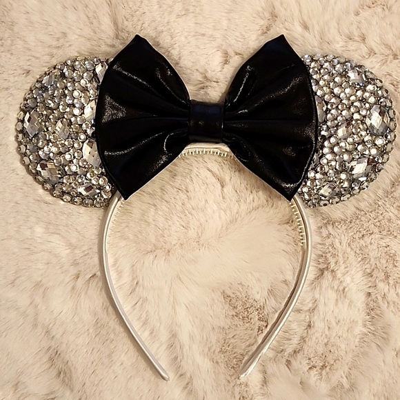 custom | Accessories | Custom Minnie Ears | Poshmark